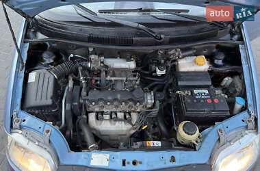 AUTO.RIA – Продам Шевроле Авео 2004 (BC6399CH) бензин 1.5 седан бу у Львові, ціна 2350 ...