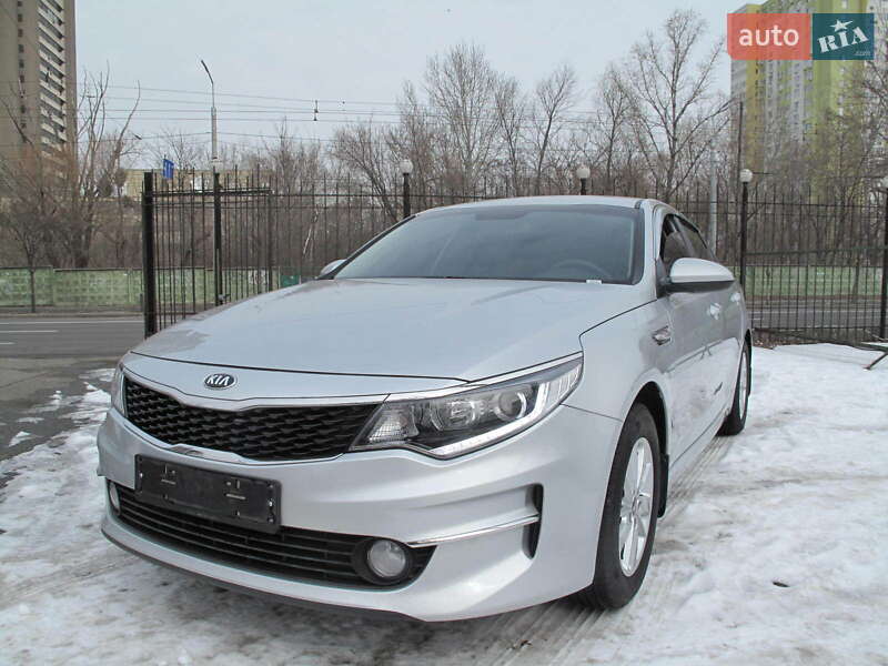 AUTO.RIA – Продам Kia К5 2017 газ 2.0 седан бу у Києві, ціна 11800 $ KNAGU416BHA165253
